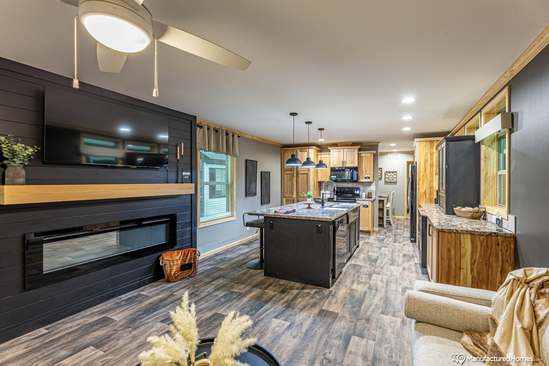 Sapphire Series 16763A by Cavco Dorchester - Davis Homes